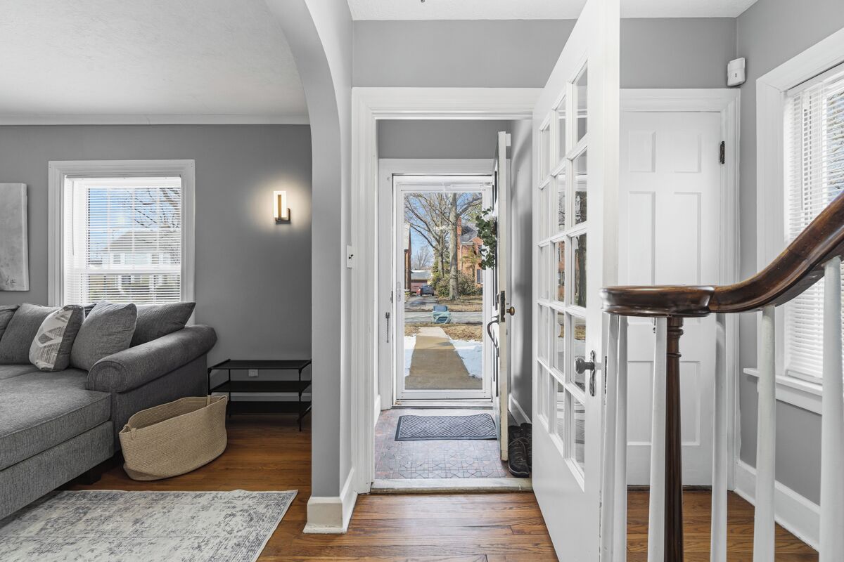 Cle Heights Gem, Bar&patio, 4bdrm, 15min To Clinic, Museum, Csu, Dwntn - Cleveland Heights, OH