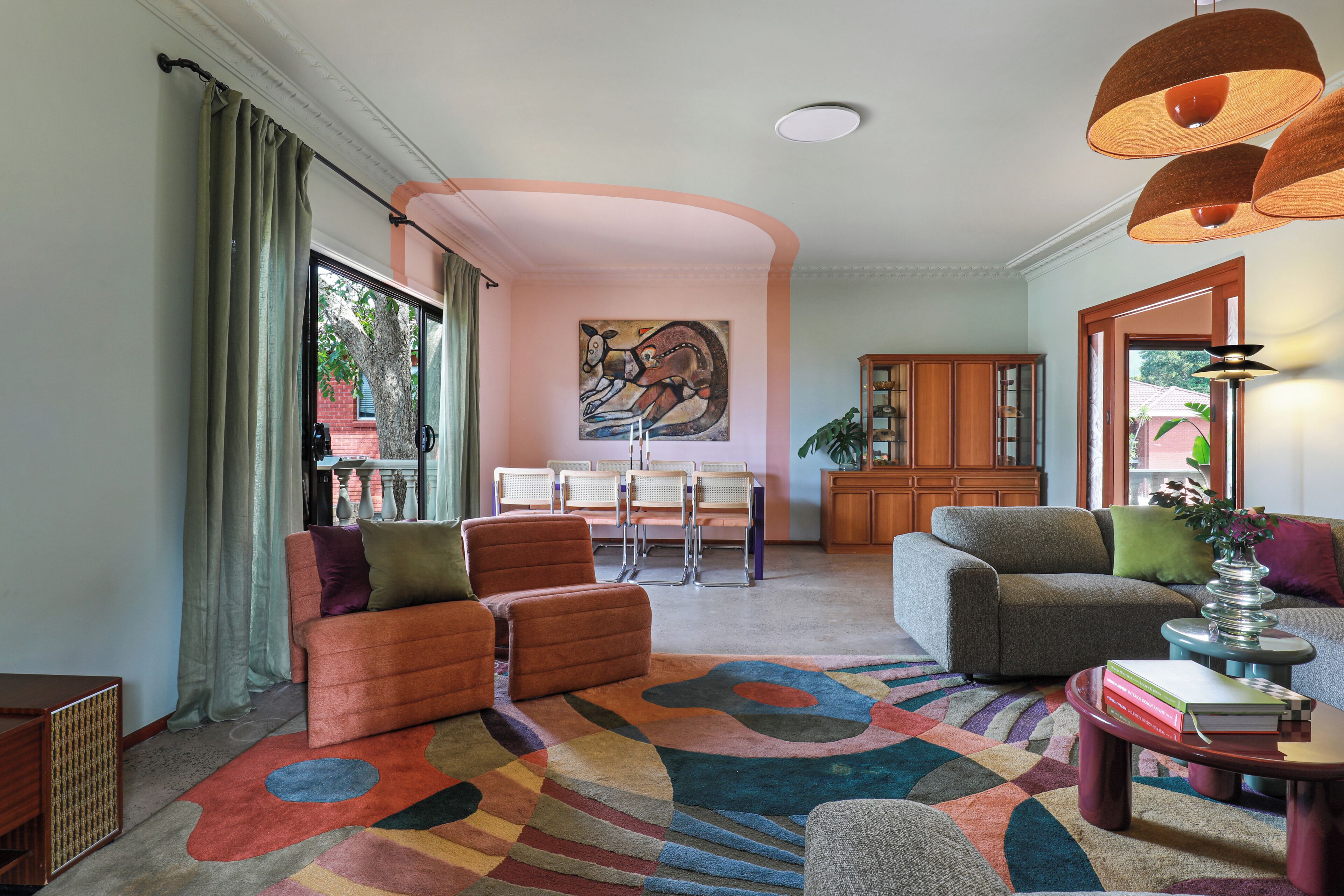 Renovated Retro Beach Cottage W/5 Bedrooms And Only A Short Stroll To The Beach - Austinmer