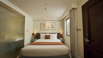 Quarto superior | Cofres nos quartos, ferros/tábuas de passar roupa, Wi-Fi de cortesia