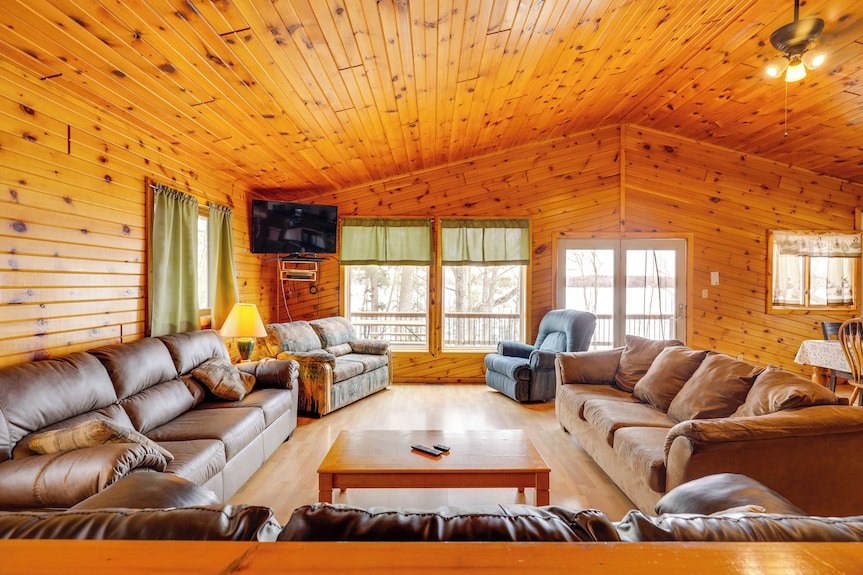 Lakefront Duplex In Northwoods: Anglers Haven! - Wisconsin