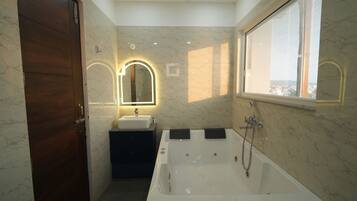 Suite-Estúdio Básica | Casa de banho