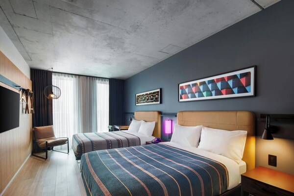 Moxy Ottawa Downtown - Gatineau