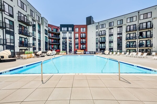 Landing Apartments New Haven Near Dixwell - Branford, CT