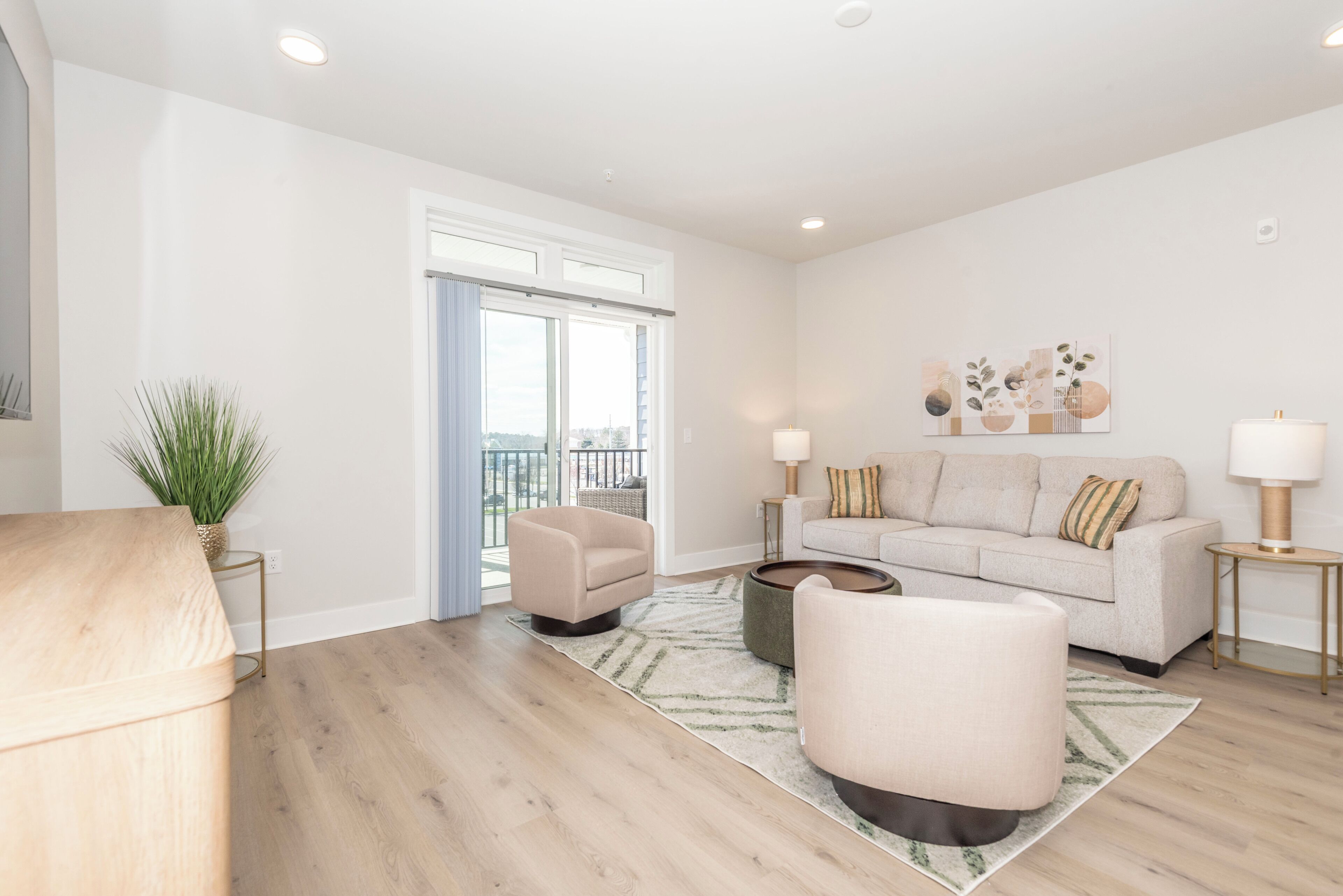 Beautiful 3 Br Condo In Flats At Coastal Station. - Rehoboth Beach, DE