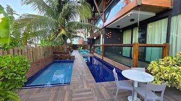 Piscina exterior