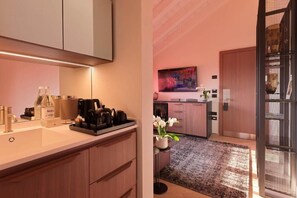 Suite, varanda, vista para o jardim | Interior