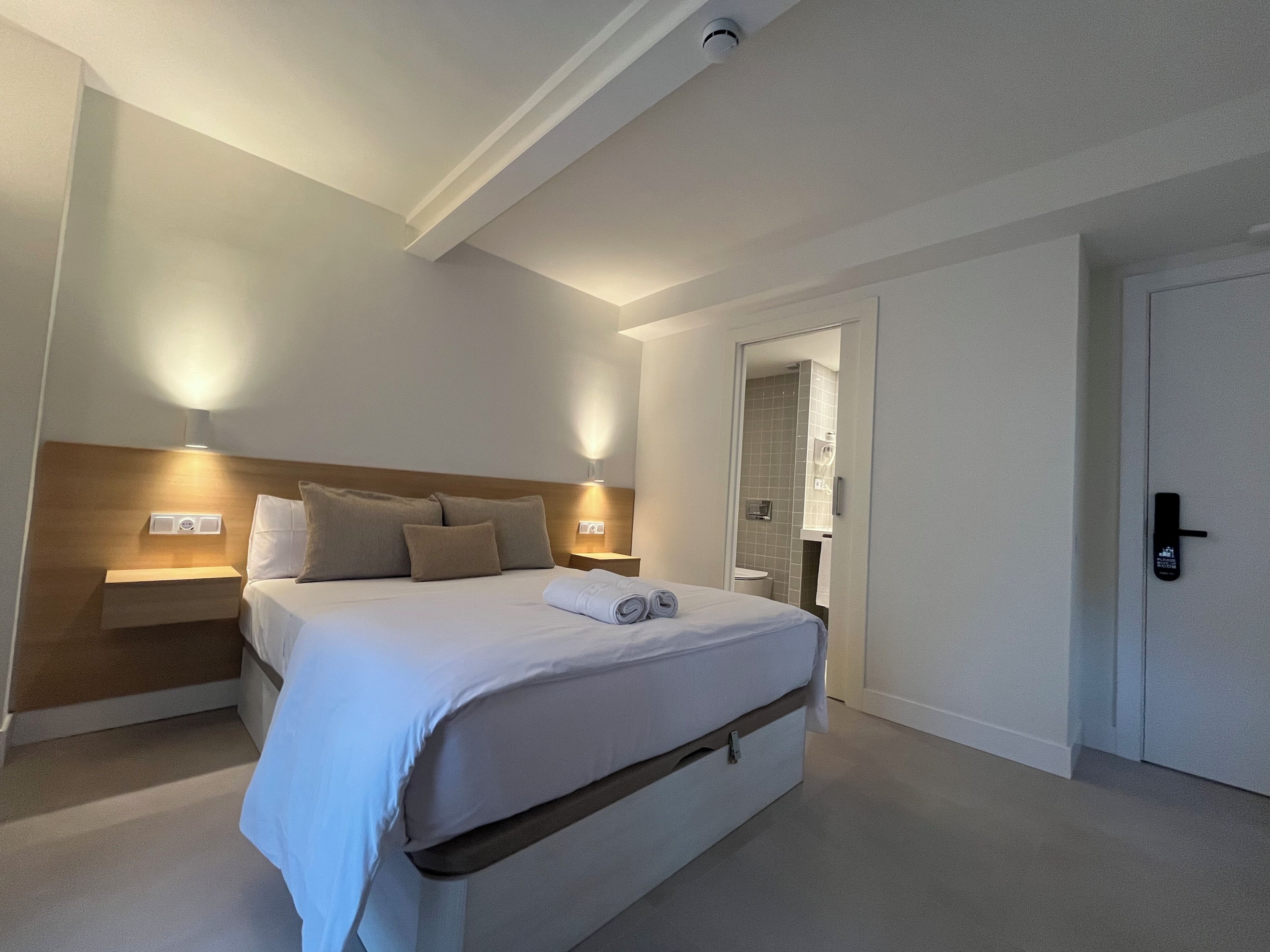 Quarto casal luxo, vista para a cidade