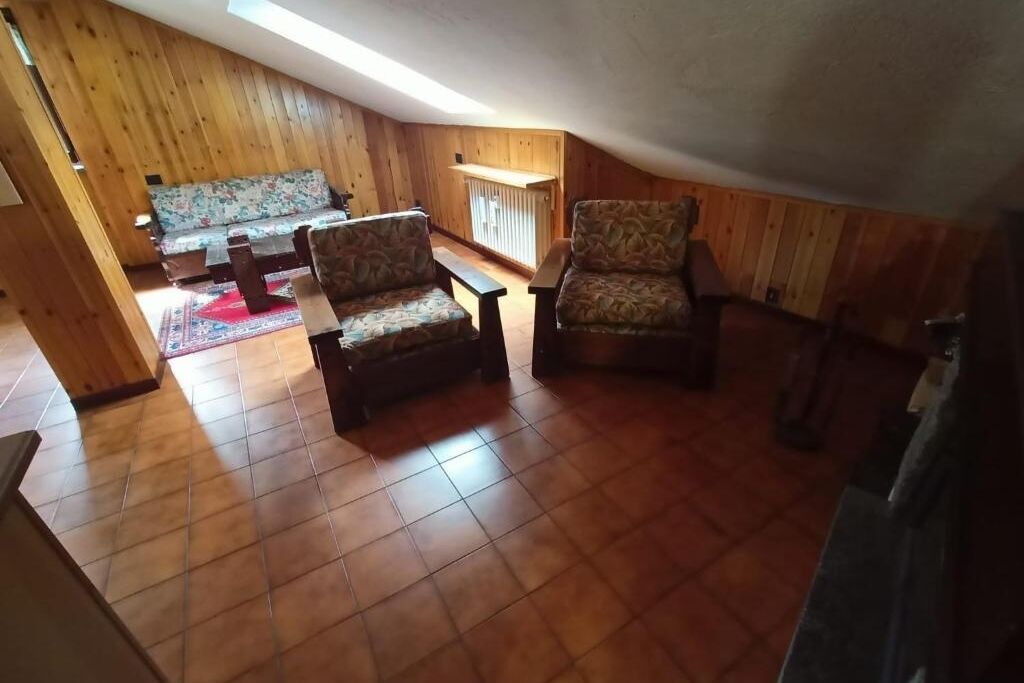 Attic Room With Fireplace, Pets Allowed, 20mt From Le Rue Playground - Morgex