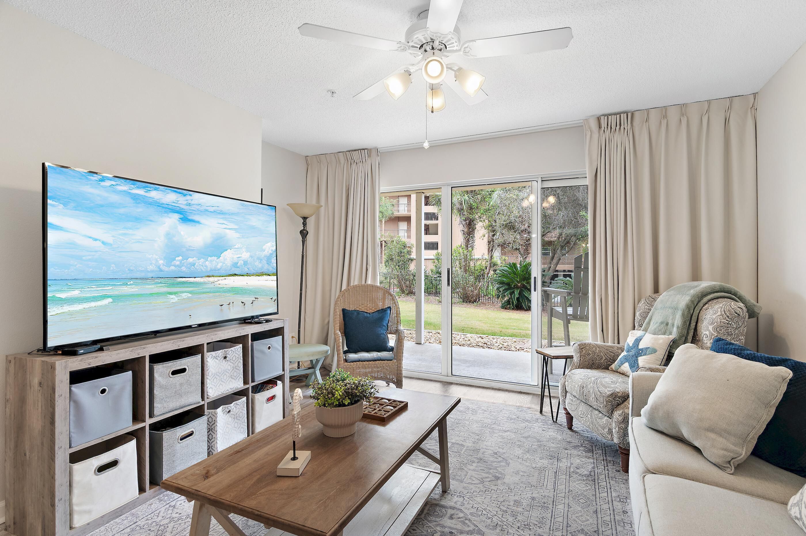 Condo, várias camas (Ciboney 1013) | Área de estar