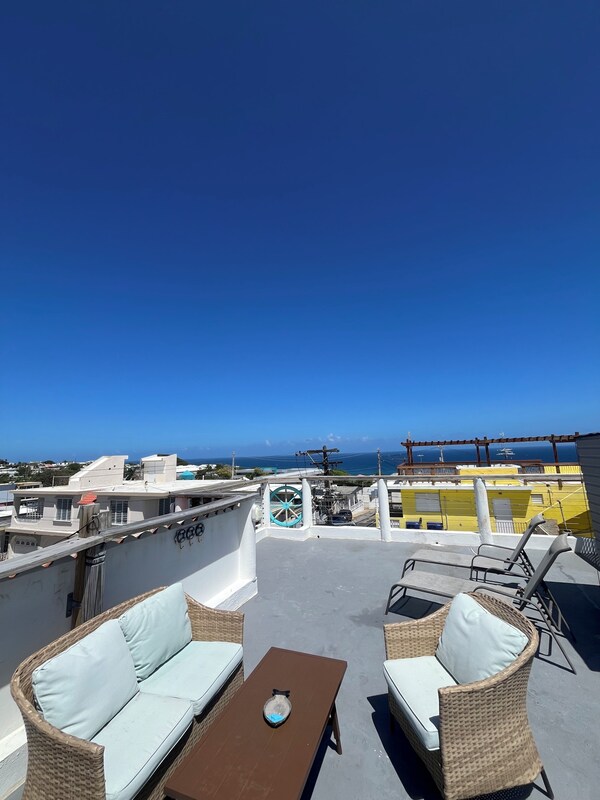 Ocean Breeze Rooftop - Isabela