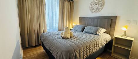 Apartamento família, 2 quartos, ar-condicionado, vista para a cidade