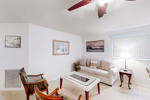 Dog-friendly Canal-front Home Near Lake Jackson With Water Views, Grill, Firepit - Sebring, FL