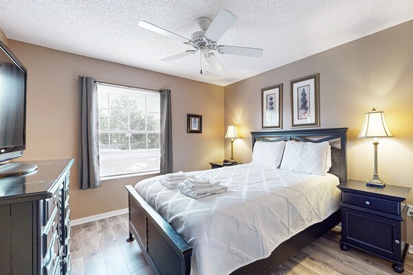 Beautiful & Spacious Resort Home In The Heart Of Central Fl - Kissimmee, FL