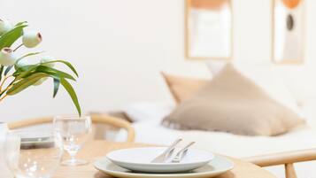 Apartamento Comfort, 1 quarto | Refeições no quarto