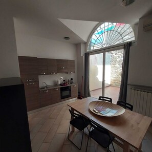 Estúdio Comfort, vista para o pátio | Restaurantes