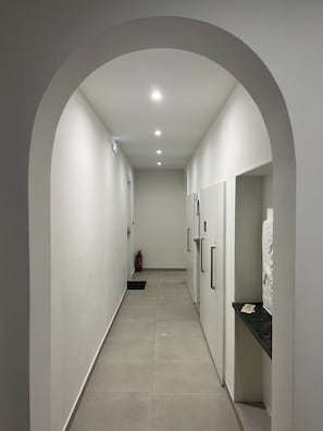 Casa, fumadores | 6 quartos, secretária, quartos insonorizados 