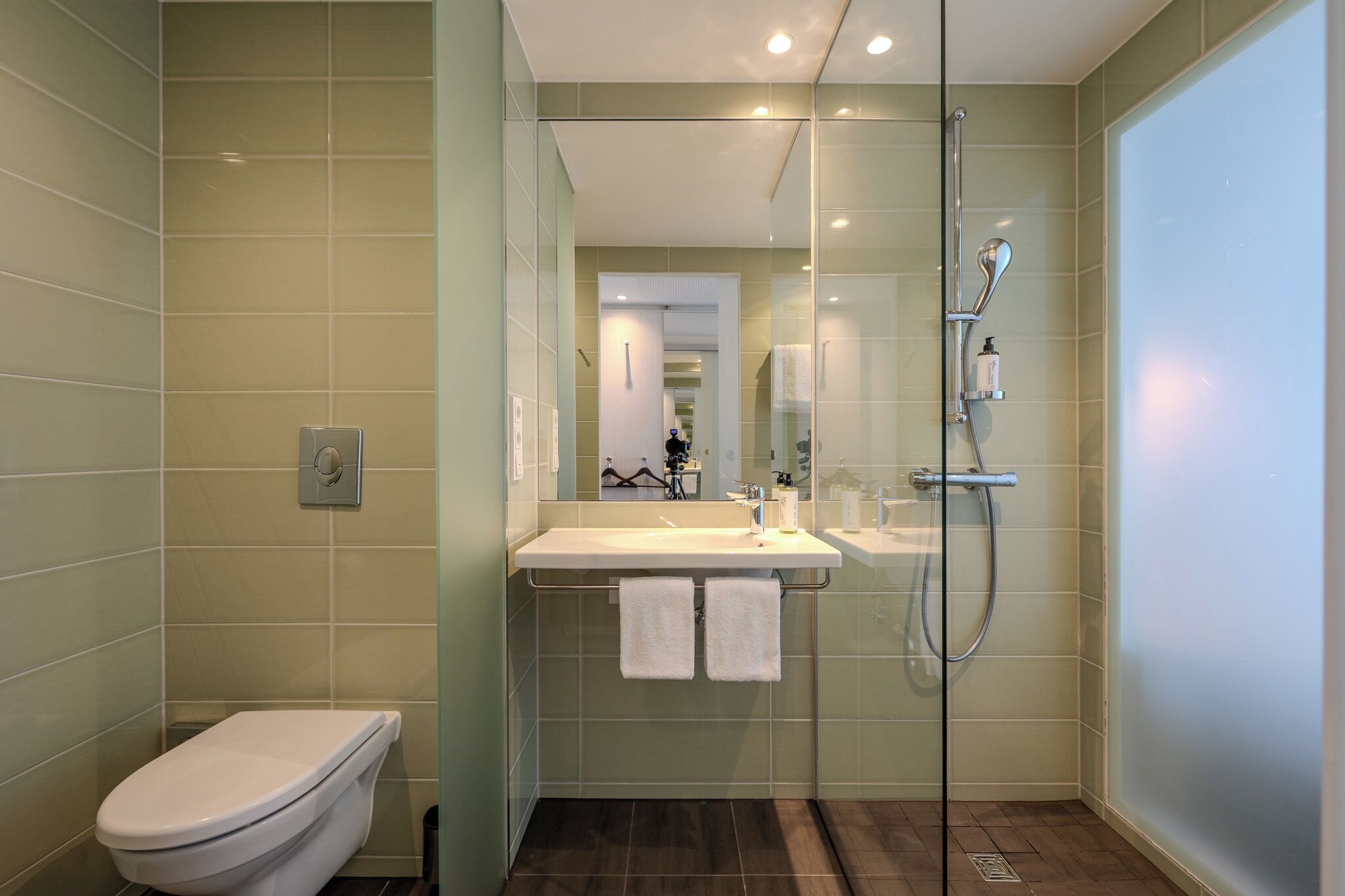 Quarto casal ou duplo standard | Banheiro