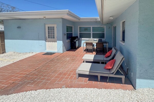 Fun In The Sun: Largo Home < 1 Mi To Beach Access! - Indian Rocks Beach, FL