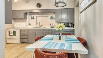 Casa (2 Bedrooms) | Parte interna