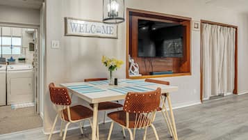 Casa (2 Bedrooms) | Interior