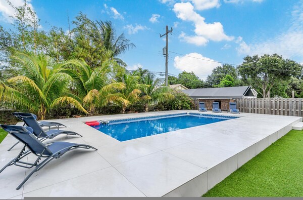 Fox Palace Pool House - Fort Lauderdale