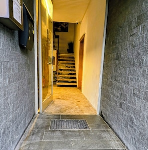 Quarto, 1 quarto | Entrada da propriedade