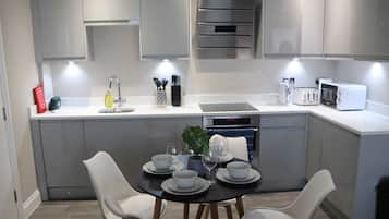 Apartamento, 2 quartos, lareira | Parte interna