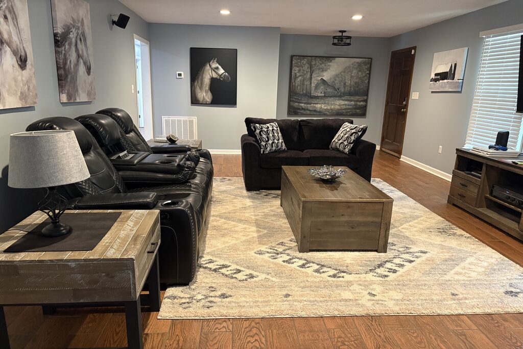 Fantastic 3-bedroom House With A Pool In Charming Athens - Athens, GA