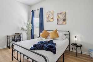 Apartamento (3 Bedrooms) | 3 quartos, espaço de trabalho para notebook