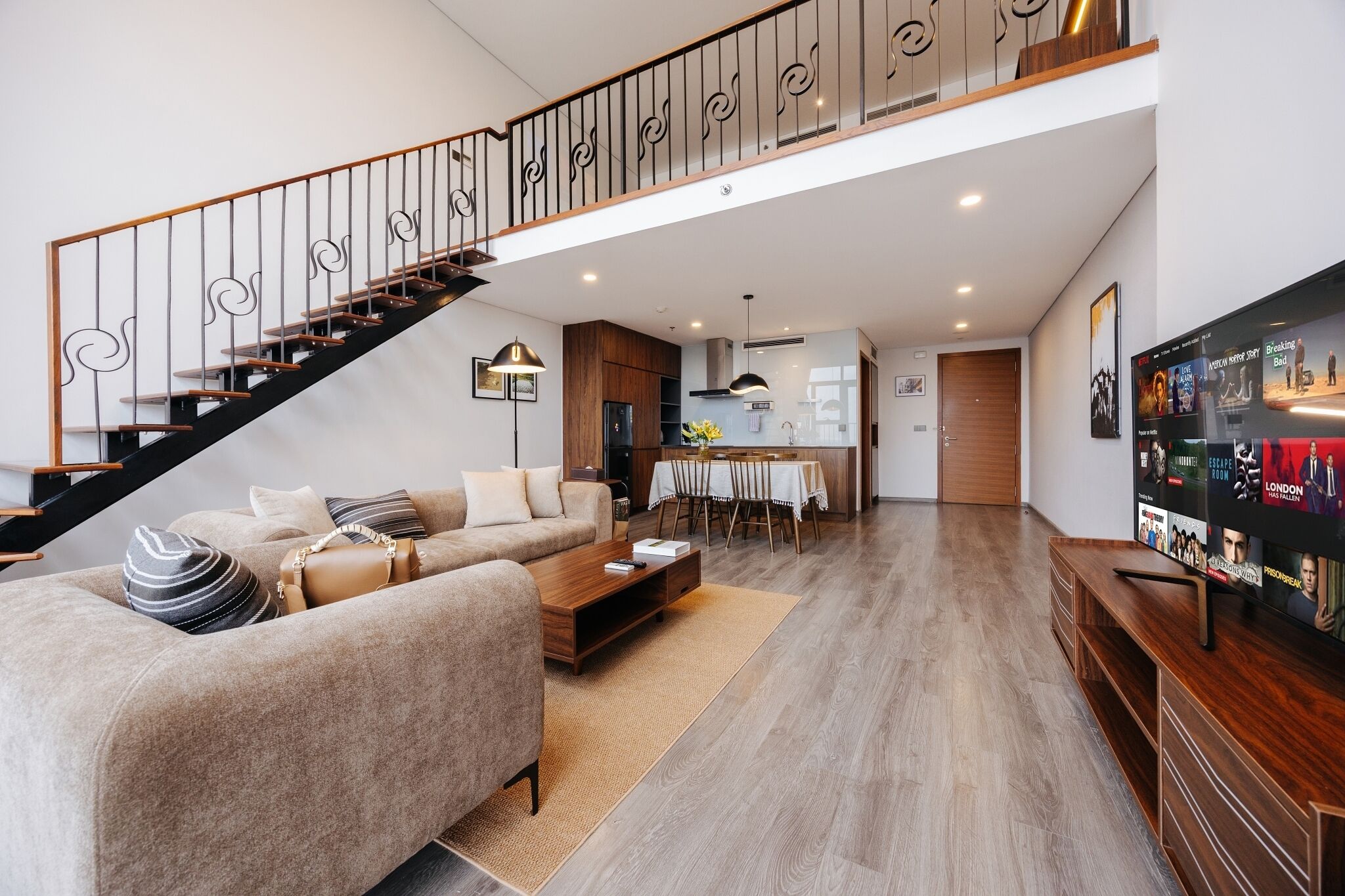 Quarto casal ou duplo luxo, vista para a cidade | Área de estar