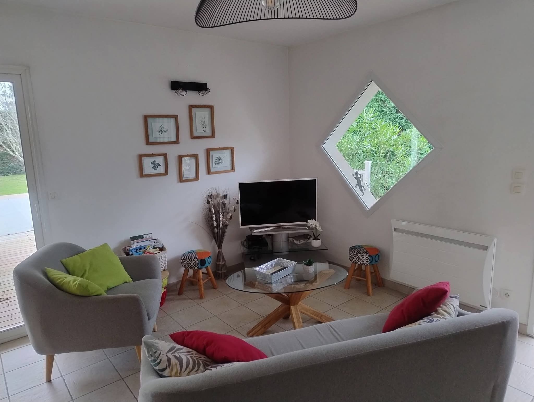 Maison En Location à Mios à La Semaine Ou Long Week-end - Mios