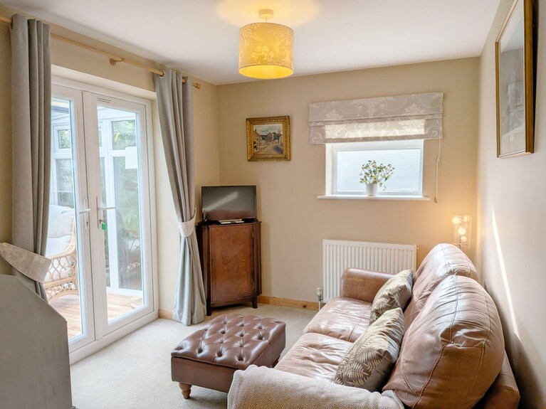 Little Bridges - Keeps 2 Guests In 1 Bedroom - Chichester