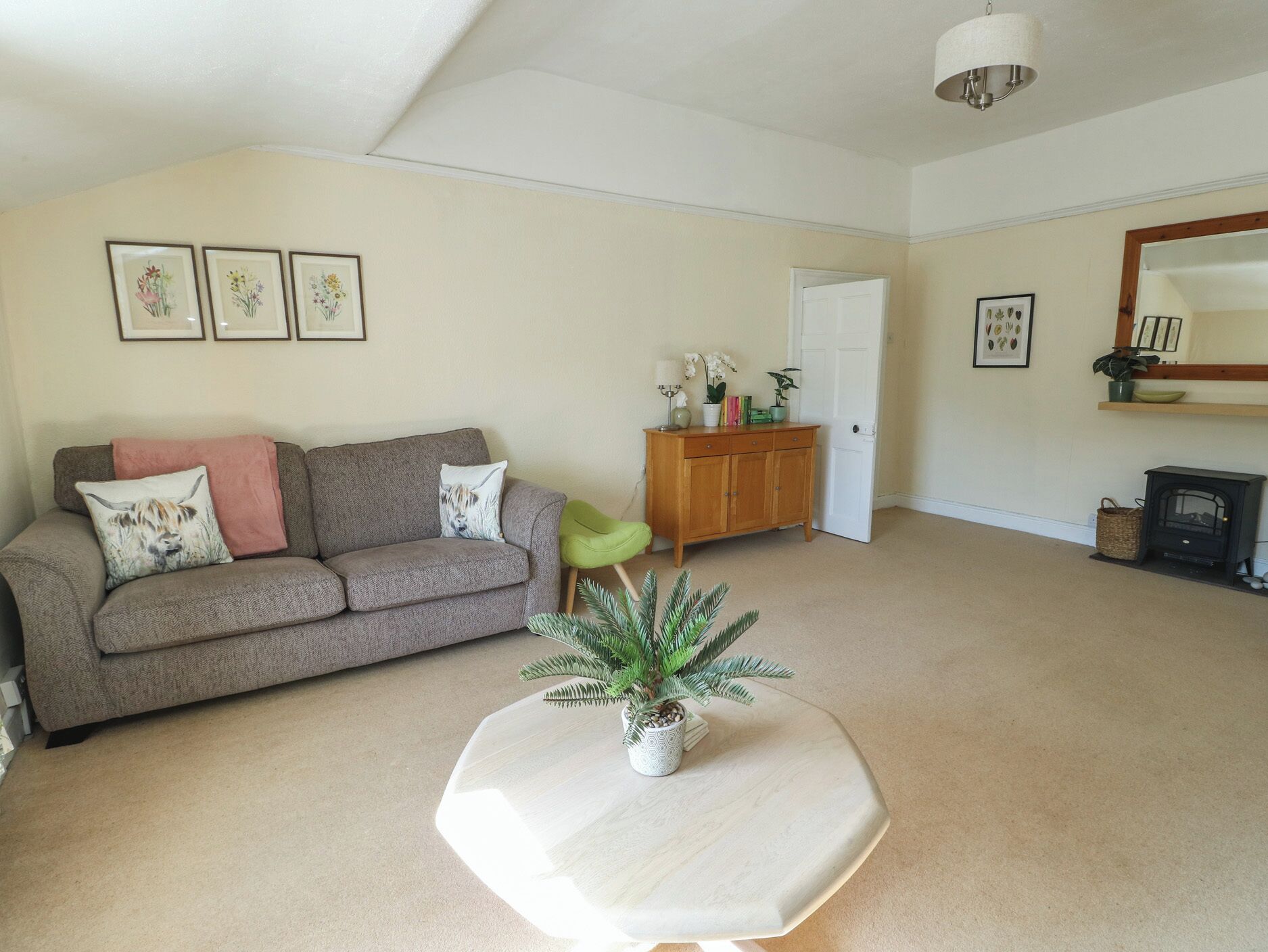 Castle Gardens Apartment, Pet Friendly In Beaumaris - Beaumaris