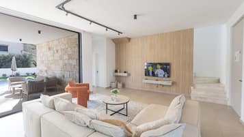 Villa, 5 quartos, piscina privativa, vista para o jardim | Sala