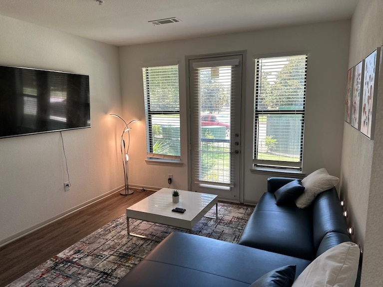 Convenient 2bed 2bath Apt Near Stone Brial Mall/centre In Frisco - Frisco, TX