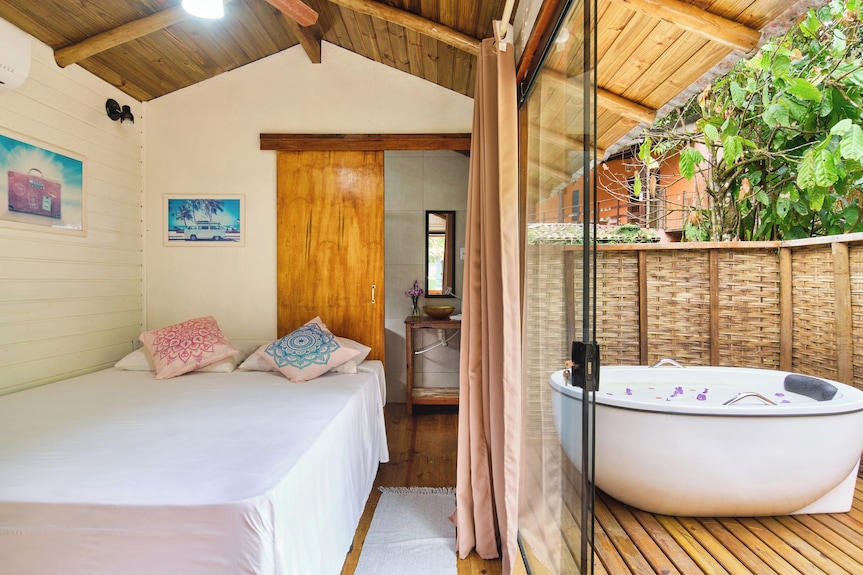 A 10 Minutos Da Praia, Linda Tiny House Em Meio A Mata Atlântica Com Ofurô -Blue - Ubatuba