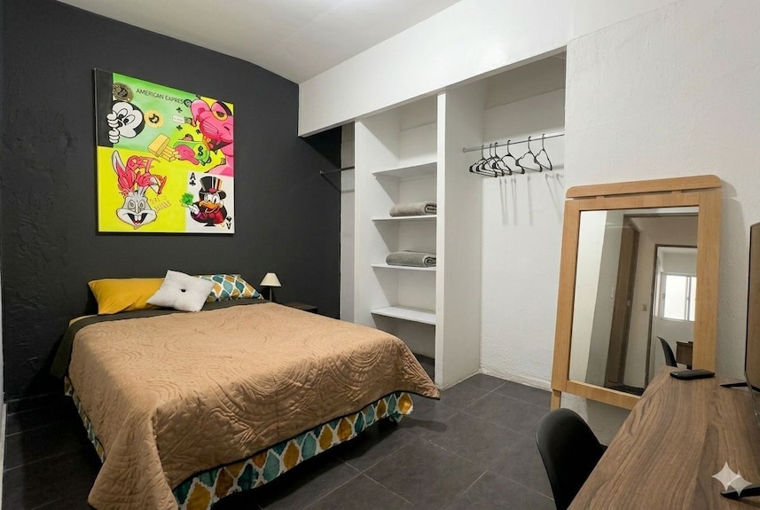 Room With Private Bathroom In Providencia - Guadalajara