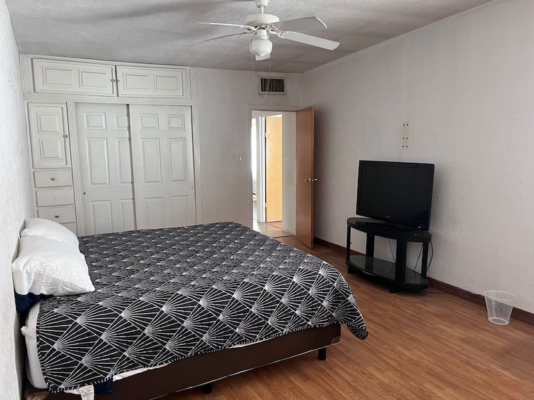 Comfortable And Equipped House Close To The Consulate, 12 Minutes Away And International Bridge. - Ciudad Juárez