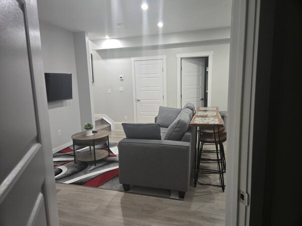 Elegant Private Suite In Edmonton North - Alberta