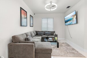 Casa, 3 quartos | Sala de estar