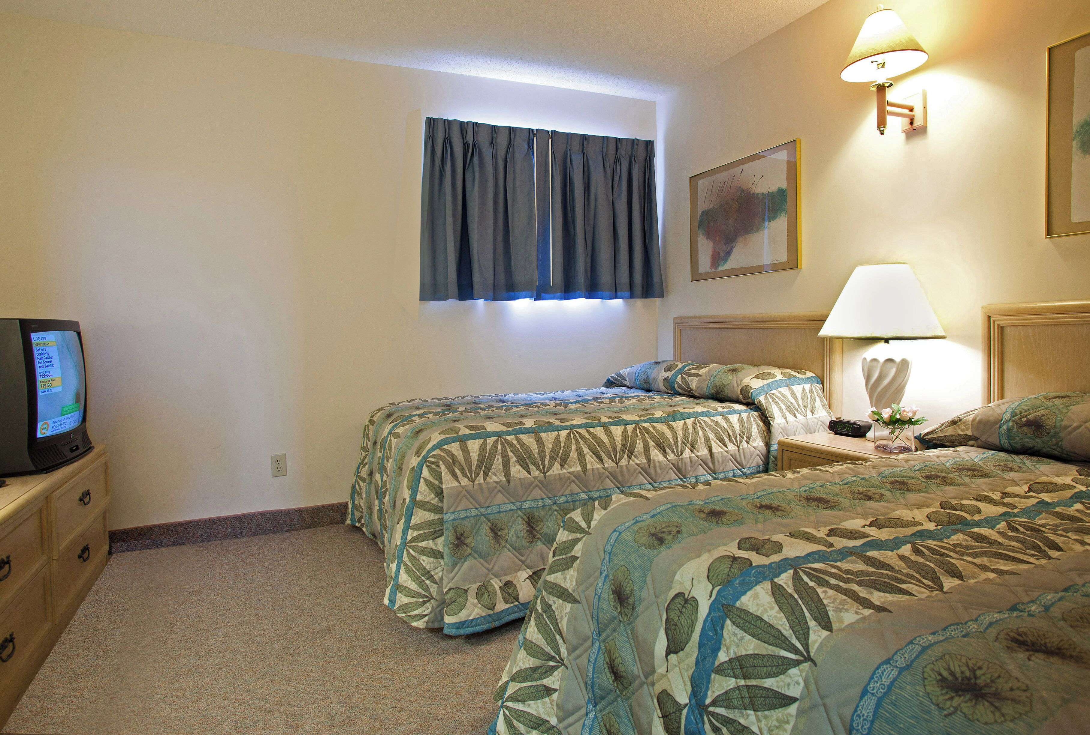 Lotus Inn - Deluxe Poolside Efficiency Suite - Avalon, NJ