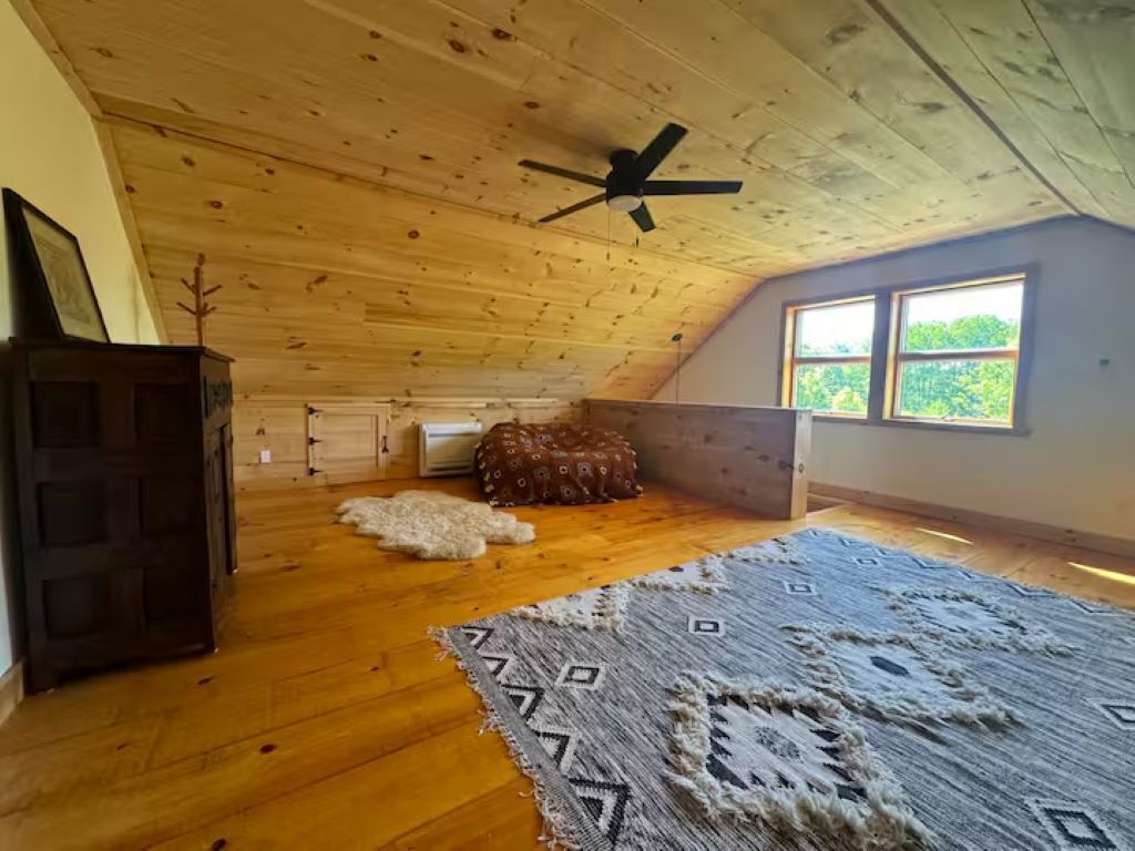 Cozy Newly Renovated Apartment In Antique Farmhouse - Rockland, ME
