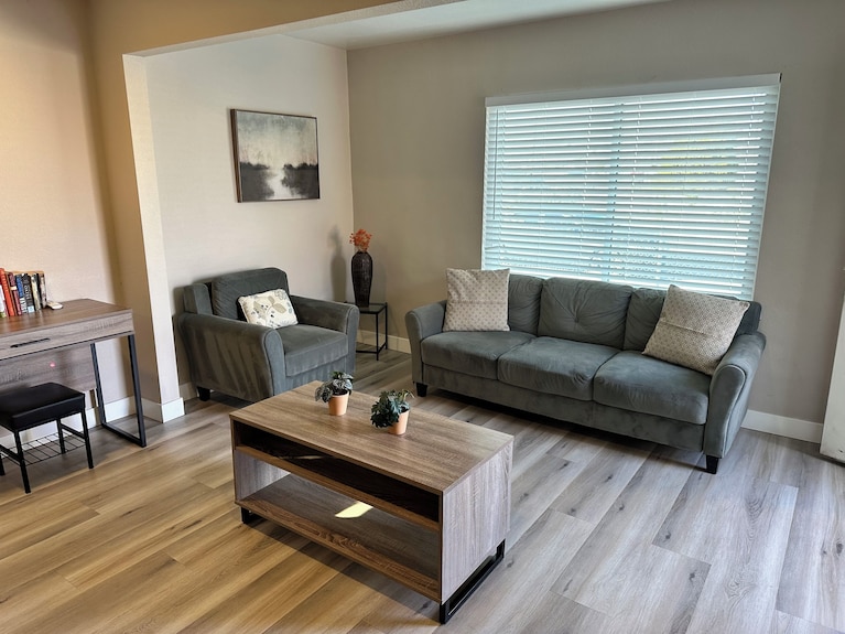 Cozy 1-bedroom Apartment In Heard Of Downtown Las Vegas With Ac - Las Vegas, NV