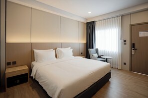 Quarto Duplo Deluxe | Secretária, Wi-fi grátis, roupa de cama fornecida 
