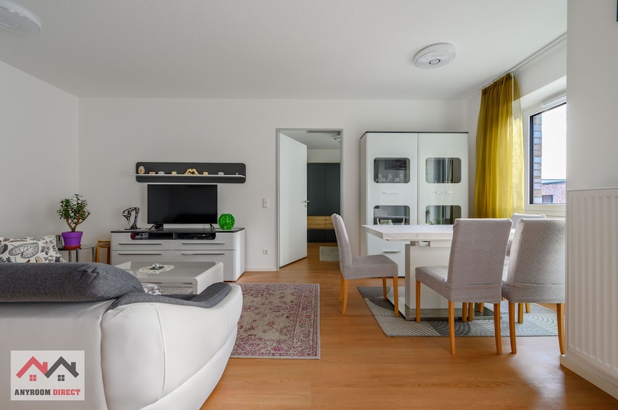 1.2 Km To Messe Hannover 2 Room Apartment Id-36 - Hannover