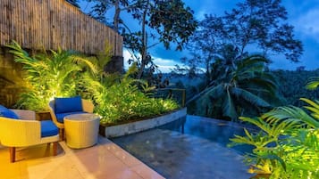 4 piscinas externas