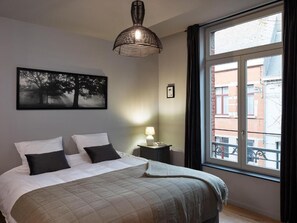 Apartamento Comfort, Vista para a cidade | Cortinas/cortinados opacos, ferro/tábua de engomar, Wi-fi grátis 