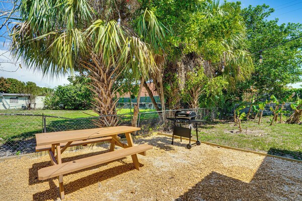 2 Mi To River District! Family Fun In Fort Myers - Fort Myers, FL