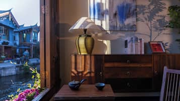 Quarto duplo superluxo, vista para o lago