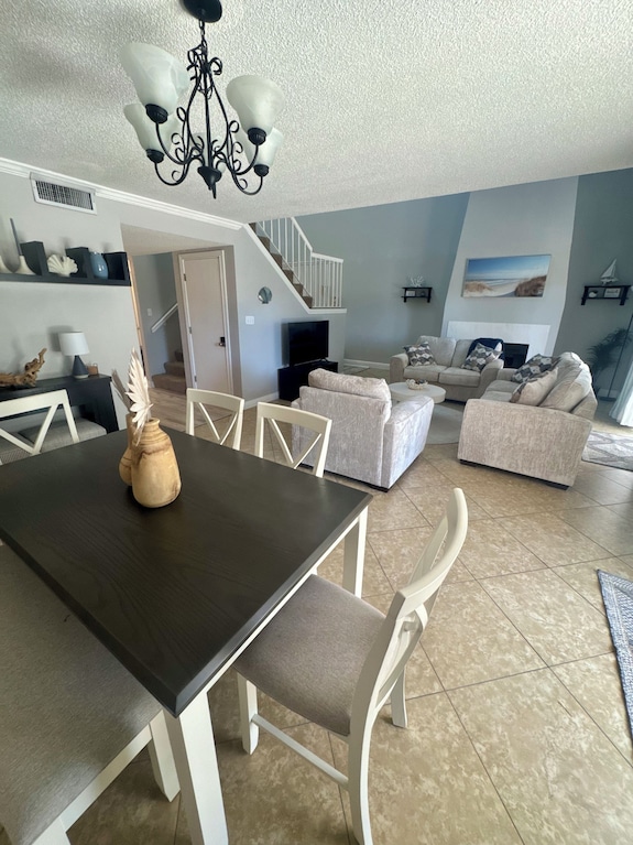 Private Beach Access! 3 Min Walk To Beach! Pool! Sleeps 8 Adults! - Destin, FL